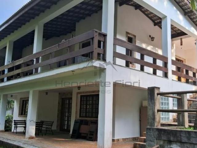 Imperdível!Vende se casa com habite se em um dos melhores Condomínio da Serra da