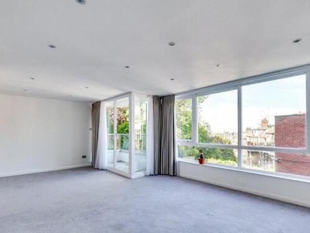 Imperial Towers, Netherhall Gardens, 2 Bedroom Flat