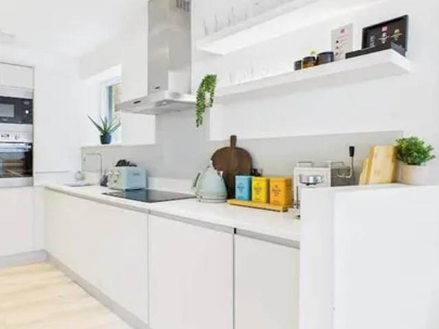 Imperial War Museum London, Lambeth Road, London, SE1 6HZ, United Kingdom | 2 bed apartment for rent #153434333 | Rentberry