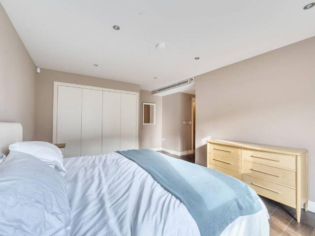 Imperial Wharf, London SW6, 3 bed flat to rent, £8,775 pcm | PrimeLocation