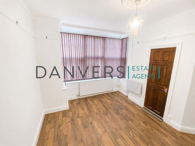 Imperial Avenue, Leicester LE3, Studio to rent, £600 pcm | PrimeLocation