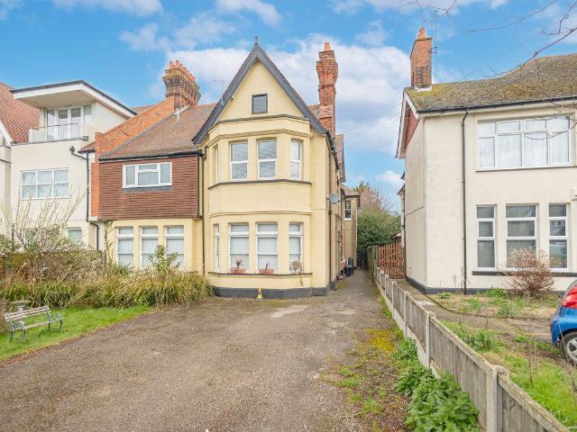 Imperial Avenue, Westcliff On Sea SS0, 1 bed flat to rent, £950 pcm | PrimeLocation