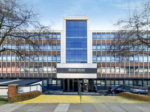 Imperial Drive, Rayners Lane HA2, 1 bed flat to rent, £1,400 pcm | PrimeLocation