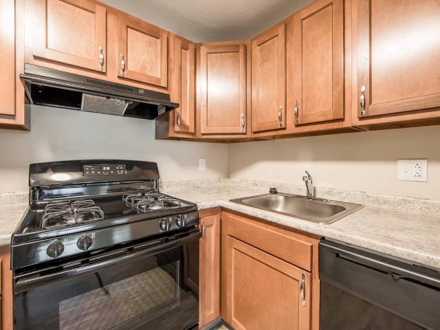 IMPERIAL GARDENS 1 Bedroom Apartment for Rent at 1982 Middlesex St, Lowell, MA 01851 Highlands