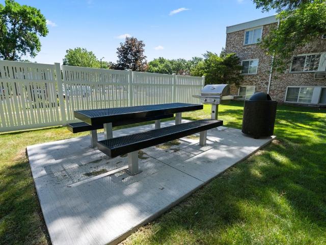 Imperial Gates Apartments 1 Bedroom Apartment for Rent at 7449 Imperial Dr N, Maple Grove, MN 55443 Brooklyn Park Maple Grove