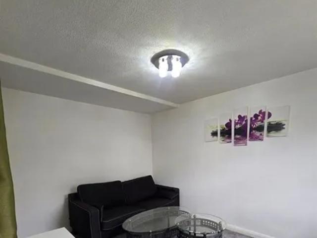 Imperial Hotel, 157 Hathersage Road, Manchester, M13 0HY, United Kingdom | 1 bed apartment for rent #167641991 | Rentberry