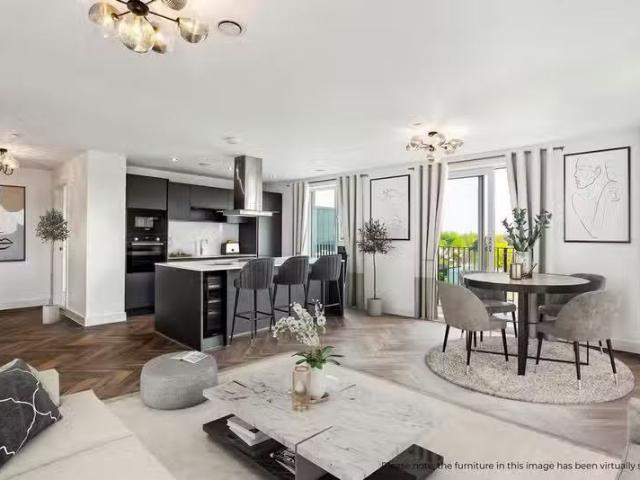 Imperial House, Homer Road, Solihull 3 bed penthouse for sale.