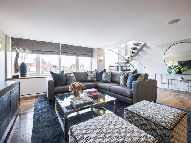Imperial House, Kensington, London W8 3 bed flat to rent £27,083 pcm £6,250 pw