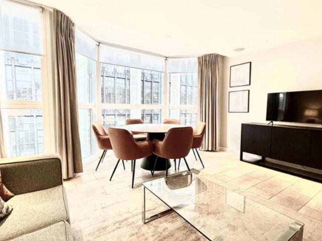 Imperial House, London 2 bed flat to rent £6,392 pcm £1,475 pw