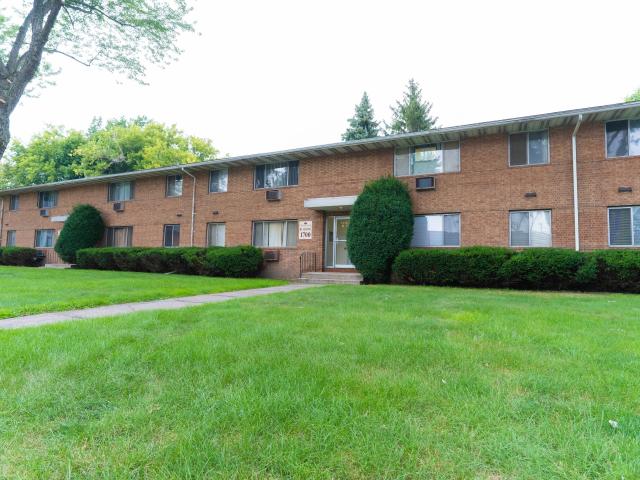 Imperial Manor Apartments