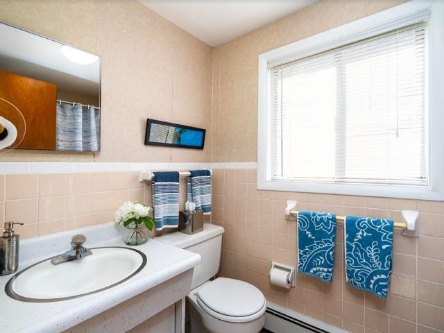 Imperial Manor East Apartments