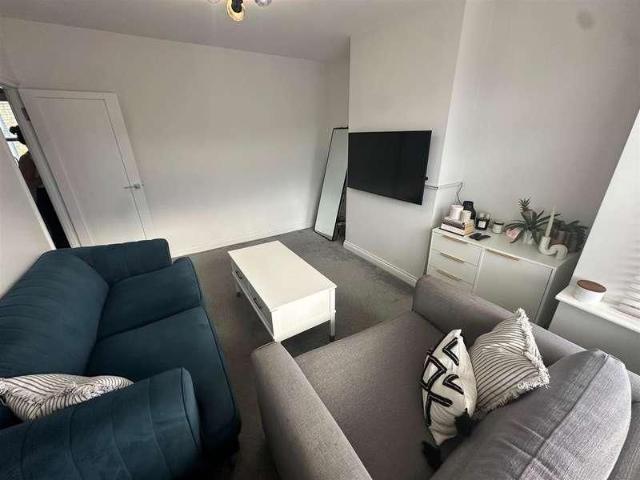 Imperial Road, Bedfont, TW14