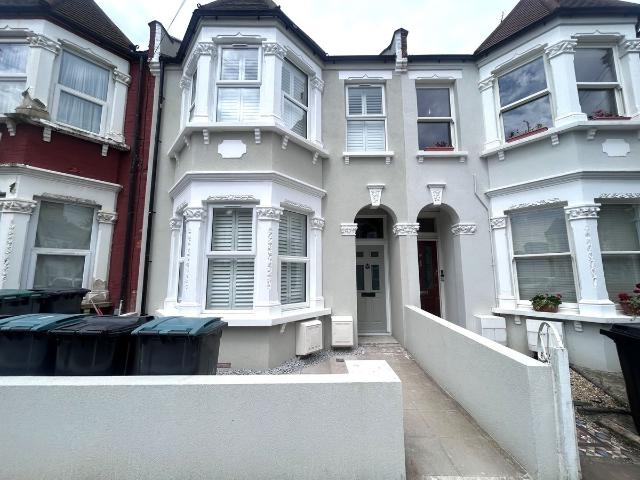 Imperial Road, London N22, 2 bed flat to rent, £2,250 pcm | PrimeLocation