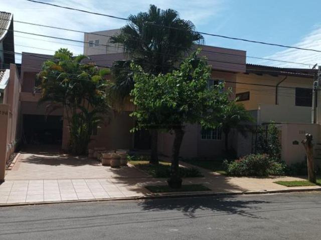 Imponência e Privacidade Absoluta: Onde a Solidez Encontra o Luxo no Jardim Chapadão