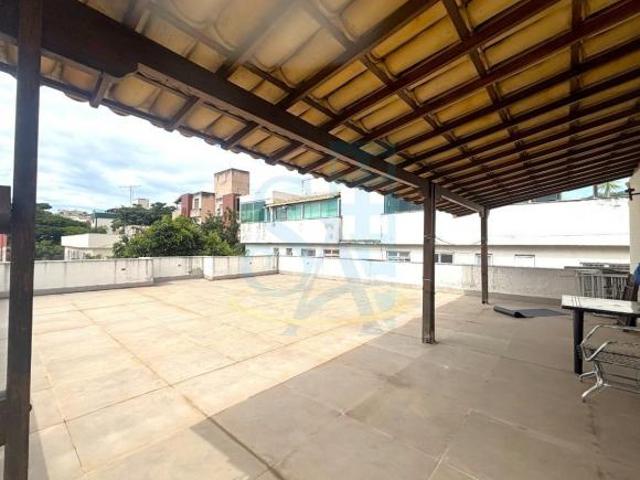 Imponente cobertura com 5 quartos e 260m² no Ouro Preto, Belo Horizonte MG: o lar dos seus sonhos!