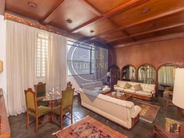 Imponente Casa à Venda em São Paulo SP, no Bairro Campo Belo, com 5 Quartos, 4 Suítes e 369m² de Áre