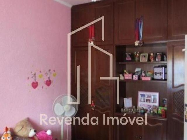 Imponente casa à venda em Santana de Parnaíba SP, com 5 quartos, 1 suíte, 4 banheiros, 4 vagas de ga