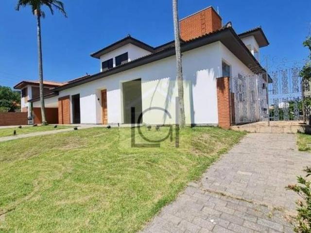 Imponente casa de luxo em condomínio exclusivo de Alphaville, Santana de Parnaíba SP: 4 quartos, 4 s