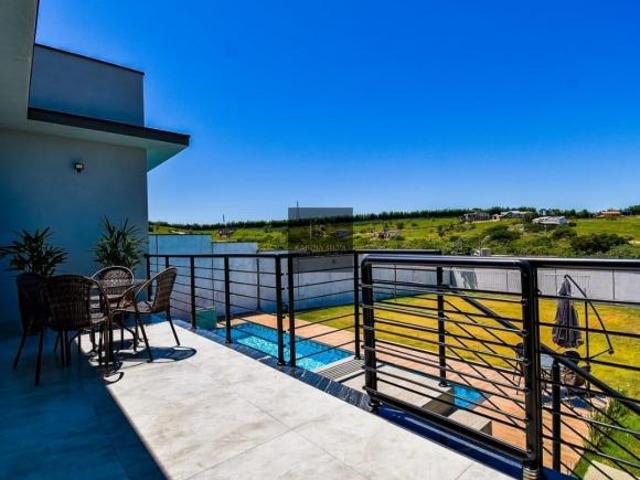 Imponente casa em condomínio à venda em Tremembé SP, 4 quartos, 2 suítes, 353m² de área!