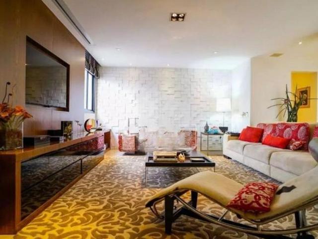 Imponente e charmosa Cobertura Duplex no Bairro Jardim, em Santo André, com 357m² de área privativa