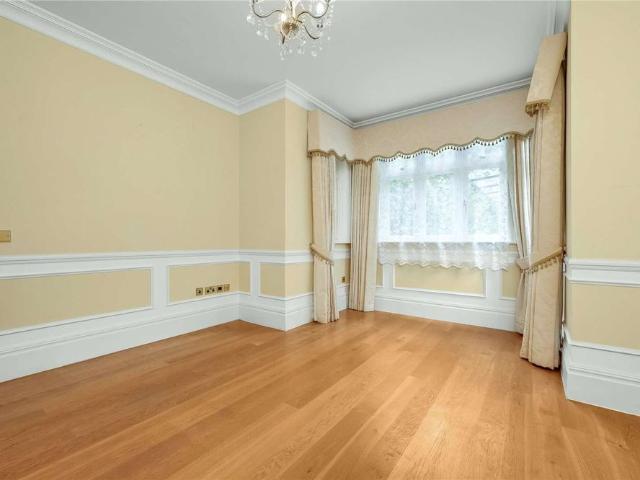 Impressive seven bedroom detached residence in a prestigious Ascot setting, moments from the High Street