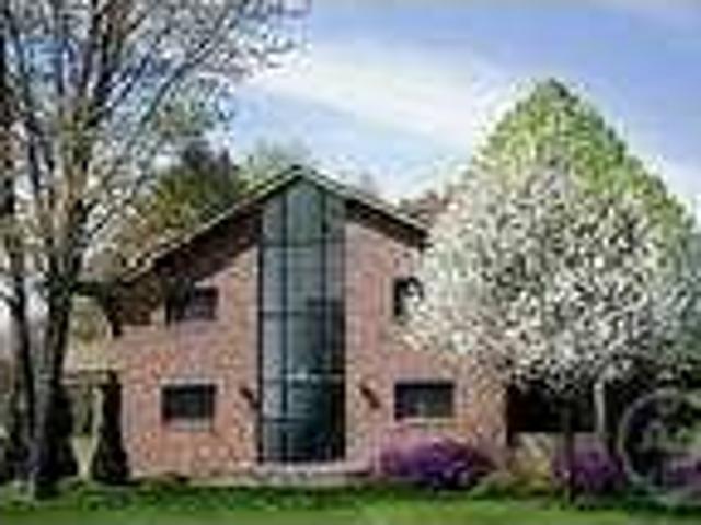 Impressive 2 Bd 2 Ba Available