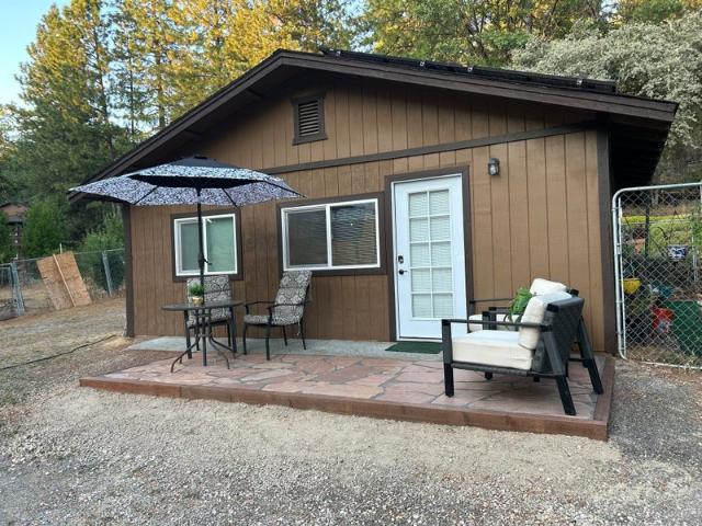In serene tranquilTodValley Estates acre garden av