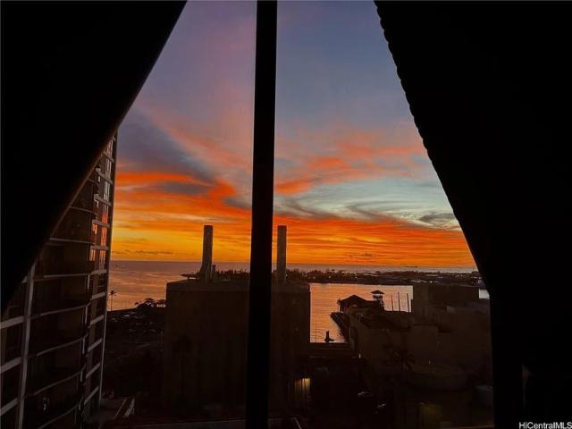 In_suite ocean view 1 Bed 1 Bath Room in Honolulu