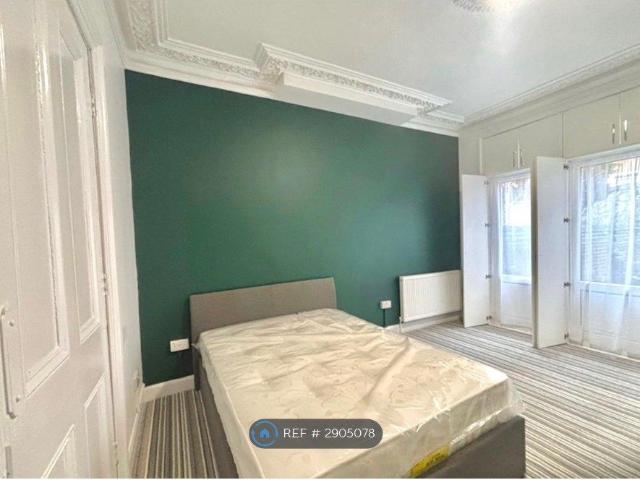 Inman Road, London NW10, Room to rent, £900 pcm | PrimeLocation
