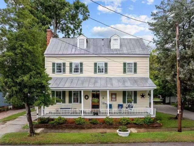 Inn for Sale: The Captain's Stay Bed and Breakfast