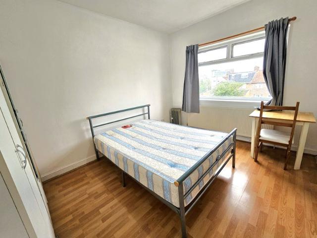 inc All Bills* Studio Flat to Rent in Colindale