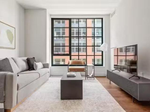 Incanto, 770 Maine Ave SW, Southwest Waterfront 1 Bedroom.
