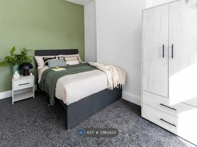 Ince Green Lane, Wigan WN3, Room to rent, £495 pcm | PrimeLocation
