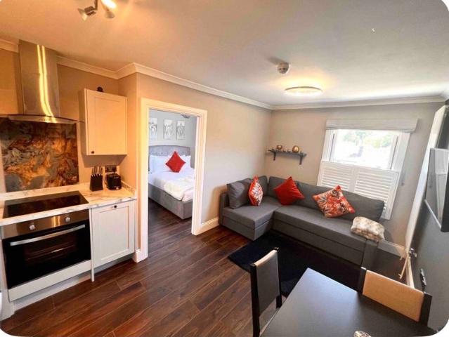 Inclusive of all bills 1 bed flat