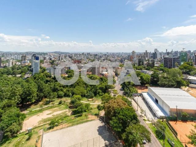 Apartamento de 126m2 semi mobiliado no petropolis
