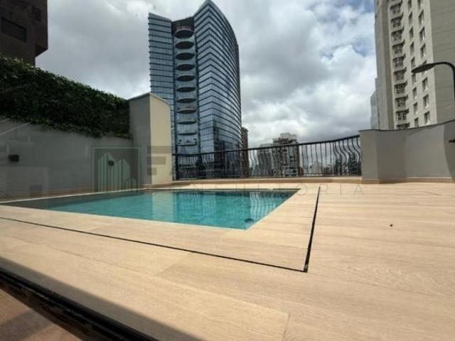 Incremente seu estilo de vida: Cobertura com piscina com 4 quartos e 4 suítes no Itaim Bibi, São Pau
