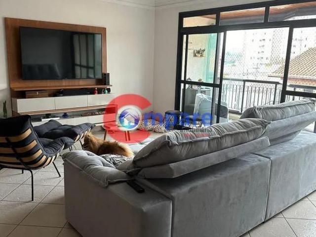 Incrível Apartamento à venda com 4 dormitórios e 3 vagas de garagem, na região da Vila Rosália, Guar