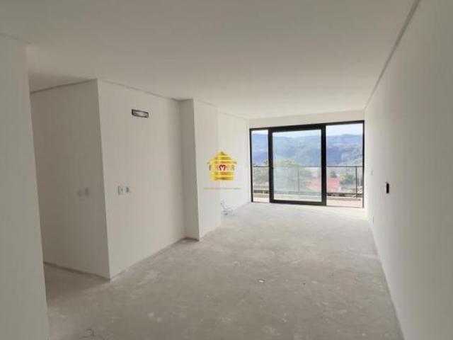 INCRIVEL APARTAMENTO NA CIDADE DE IVOTI