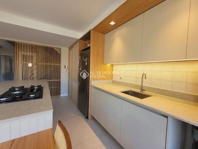 Incrível duplex de 3 dormitórios com Suíte e vaga coberta
