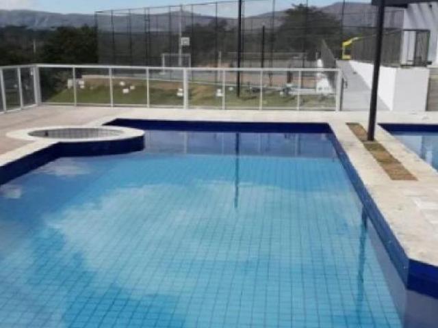 Incrivel lote de 1.000m² frente à Lagoa da Petrobras Condominio Fechado