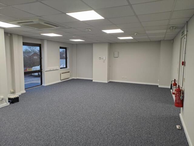 Industrial For Rent Welwyn Garden City Hertfordshire 5804 ES100682048