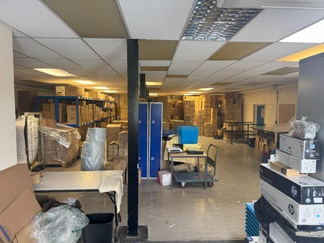 Industrial For Sale Hungerford West Berkshire 395000 ES98118656