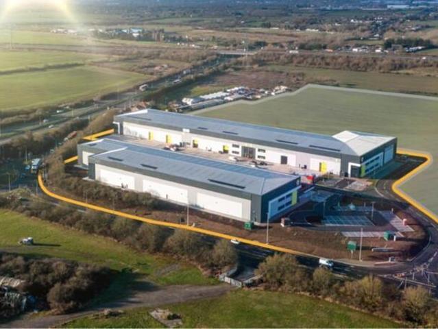 Industrial Rayleigh Essex 100436743
