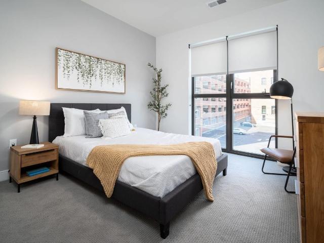 Industry Cincinnati 1 Bedroom Apartment for Rent at 1118 Sycamore St, Cincinnati, OH 45202 Central Business District