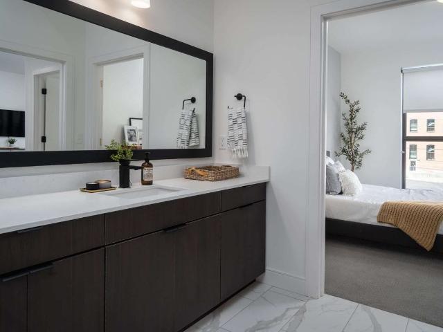 Industry Cincinnati 1 Bedroom Apartment for Rent at 1118 Sycamore St, Cincinnati, OH 45202 Central Business District