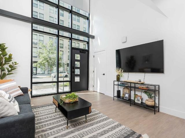 Industry Indianapolis 2 Bedroom Apartment for Rent at 421 N Pennsylvania St, Indianapolis, IN 46204 Downtown Indianapolis