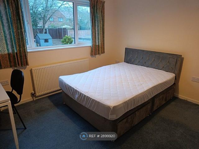 Indells, Hatfield AL10, Room to rent, £635 pcm | PrimeLocation