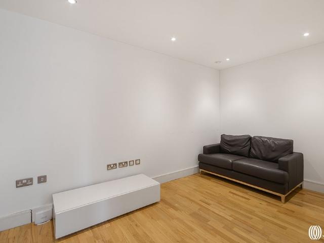 Indescon Square, London E14, Studio to rent, £1,842 pcm | PrimeLocation