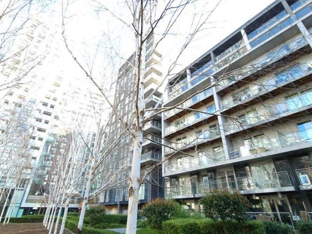 Indescon Court, London E14 1 bed apartment to rent £1,733 pcm £400 pw