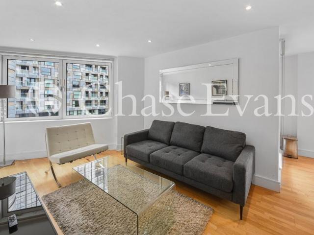 Indescon Square, 1 Indescon Square. 2 bed flat to rent £2,708 pcm £625 pw